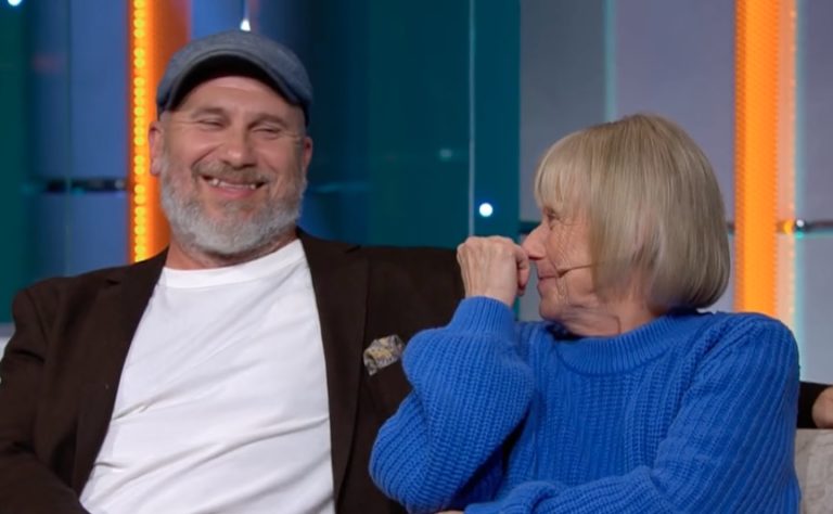 Markoolio bygger nytt hus åt sin mamma Irma, i nytt tv-program