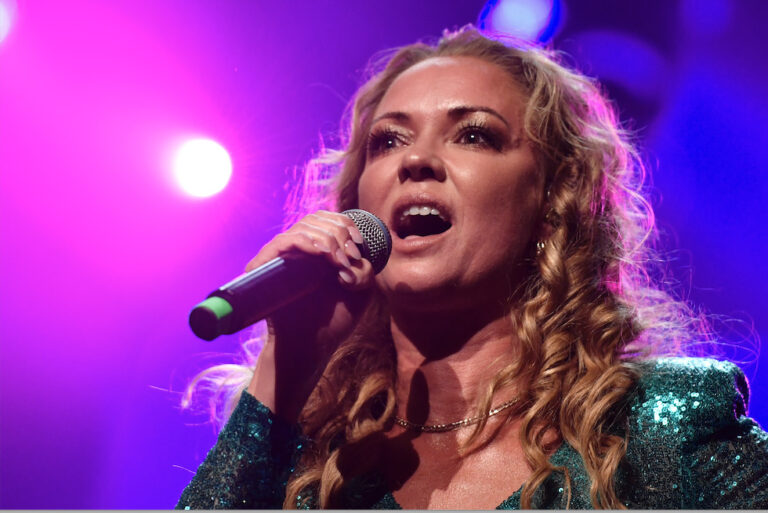 Nina Söderqvist och Anna Sahlins kritik mot SVT